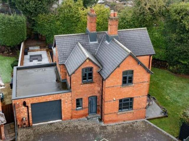 Hewell Lane, Barnt Green, 4 Bedroom Detached