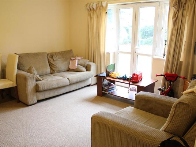 Hewens Road, Hillingdon UB10, 2 bed flat to rent, £1,645 pcm | PrimeLocation