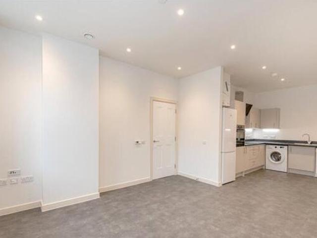 Hewer Street, London, 2 Bedroom Property