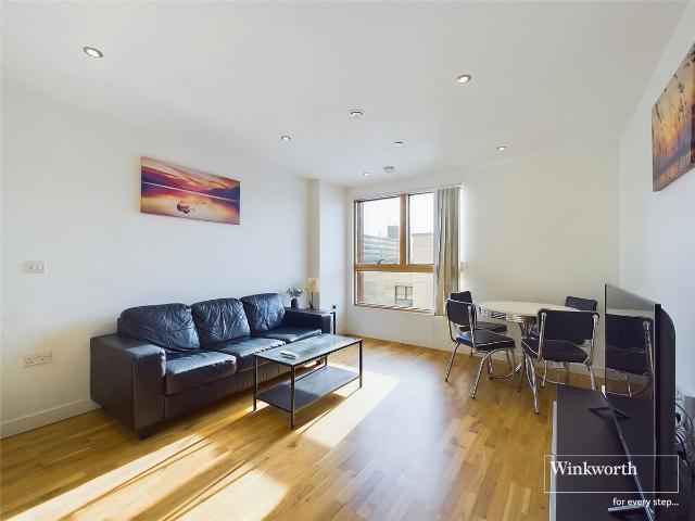 Hewitt, 40 Alfred Street, Reading, Berkshire RG1, 1 bed flat to rent, £1,375 pcm | PrimeLocation