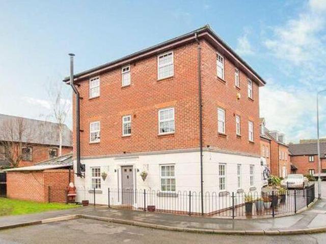 Hewitt Close, Fradley, 5 Bedroom Detached