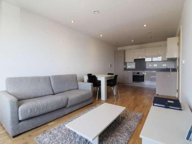 Hewitt, Alfred Street, Reading, RG1
