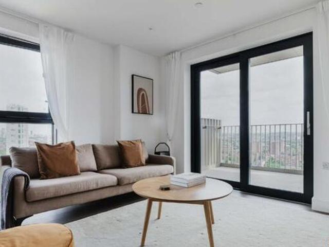 Hewson Way, London, 2 Bedroom Apartment