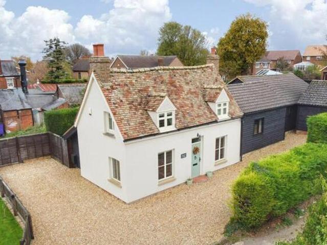 Hexton Road, Barton le clay, 3 Bedroom Detached