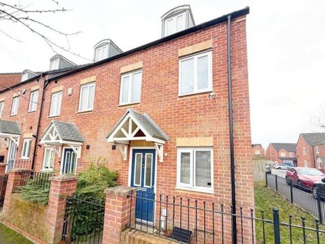 Hexagon Close, Blackley, 3 Bedroom End