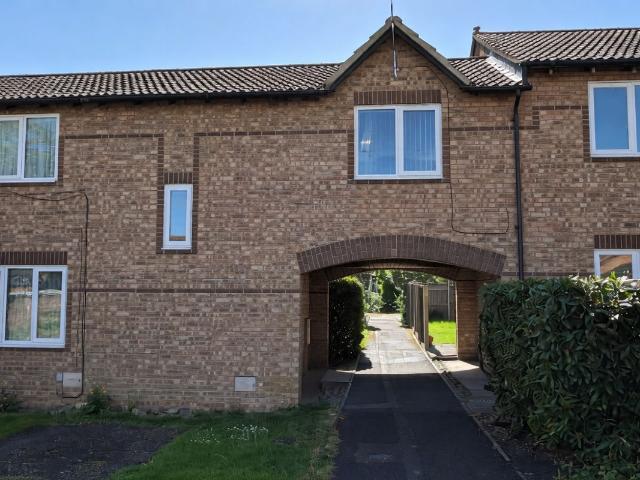 Hexham Gardens, Bletchley MK3, 1 bed maisonette to rent, £1,100 pcm | PrimeLocation