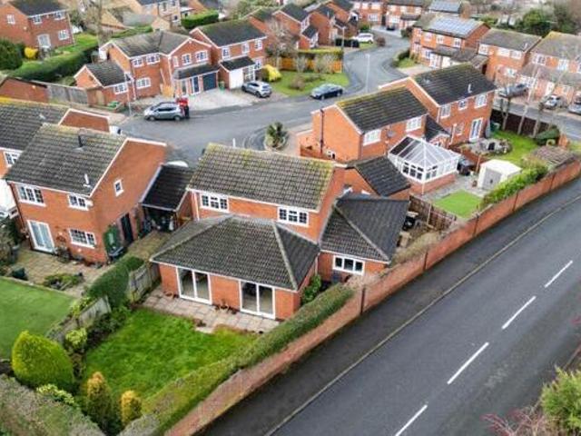 Heythrop Close, Oadby, 4 Bedroom Detached