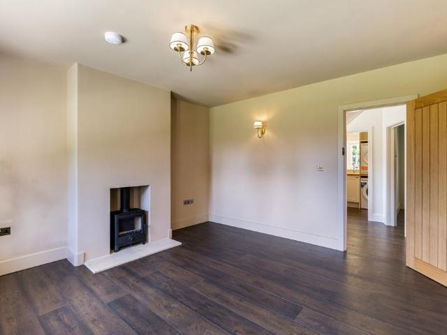 Heythrop Park, Chipping Norton. 3 bed end of terrace house to rent £3,000 pcm £692 pw