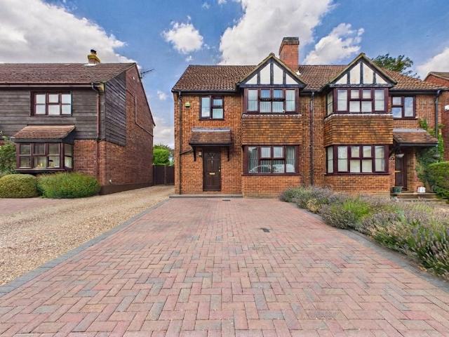 Heywood Avenue, Maidenhead, Berkshire SL6, 3 bed semi detached house to rent, £2,300 pcm | PrimeLocation
