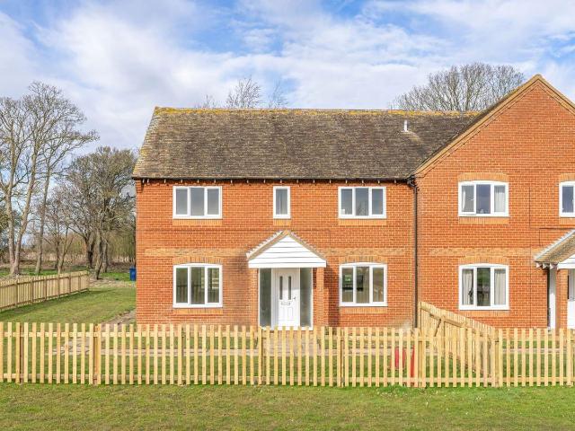 Heydon Grange, Heydon Grange Golf Club, Fowlmere Road SG8, 4 bed property to rent, £2,250 pcm | PrimeLocation