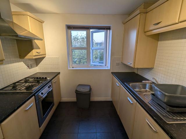 Heyesmere Court, Merseyside L17, 2 bed flat to rent, £900 pcm | PrimeLocation