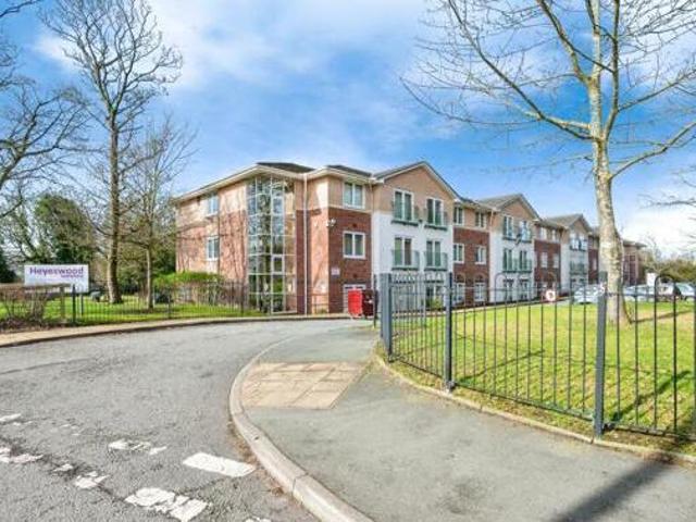 Heyeswood, Haydock, 2 Bedroom Flat
