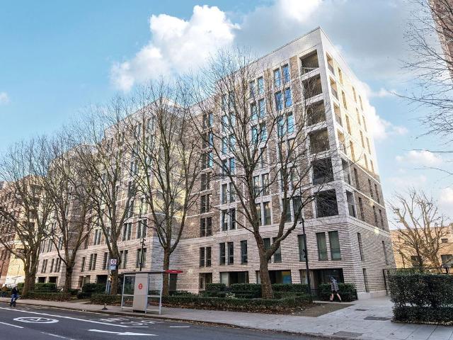 Heygate Street, Elephant And Castle, London SE17, 1 bed flat to rent, £2,600 pcm | PrimeLocation