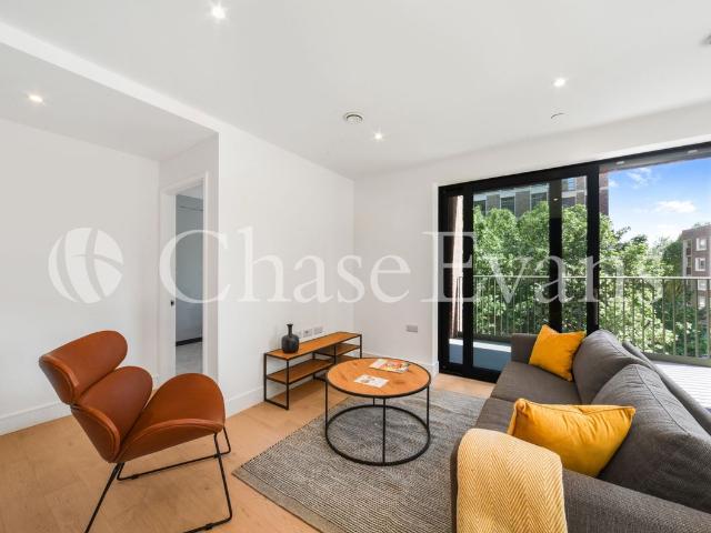 Heygate Street, Elephant And Castle, London SE17, 2 bed flat to rent, £3,272 pcm | PrimeLocation