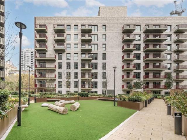 Heygate Street, Elephant & Castle SE17, 2 bed flat to rent, £3,250 pcm | PrimeLocation