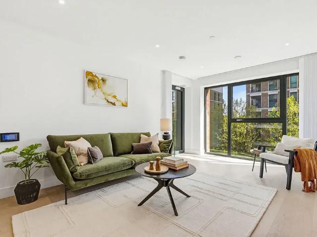 Heygate Street, London SE17, 2 bed flat to rent, £3,250 pcm | PrimeLocation