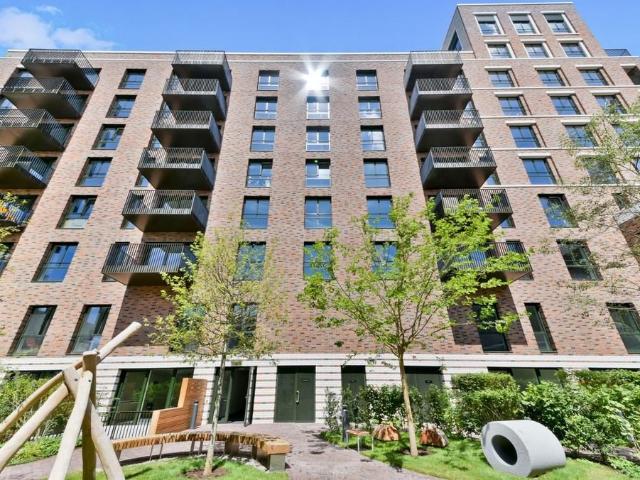 Heygate Street, London SE17, 3 bed flat to rent, £3,900 pcm | PrimeLocation