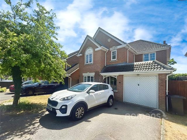 Heynes Green, Maidenhead, Berkshire SL6, 4 bed property to rent, £2,500 pcm | PrimeLocation