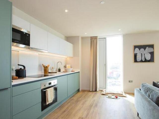 Heyrod Street, Manchester, 2 Bedroom Apartment