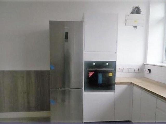 HI SPEC STUDENT ROOM AVAILABLE