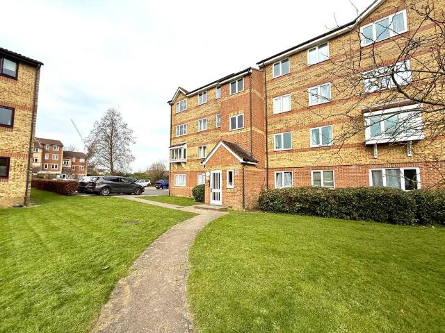 Himalayan Way, WATFORD, WD18 2 bed apartment to rent £1,550 pcm £358 pw