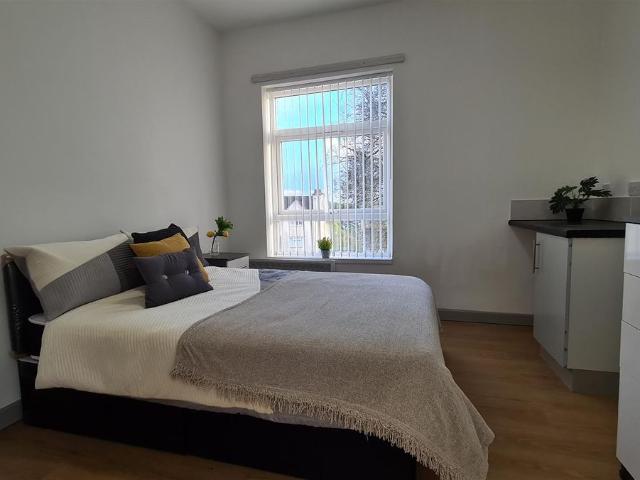 Himley Road, Dudley DY1, Room to rent, £575 pcm | PrimeLocation