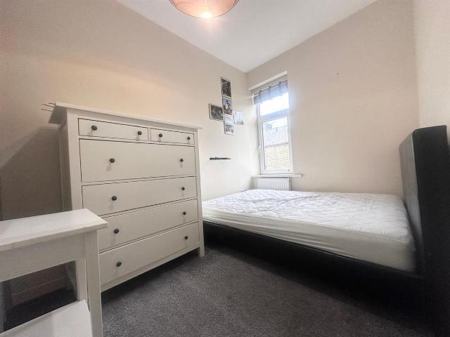 Hinton Street, Burnley BB10, Room to rent, £390 pcm | PrimeLocation