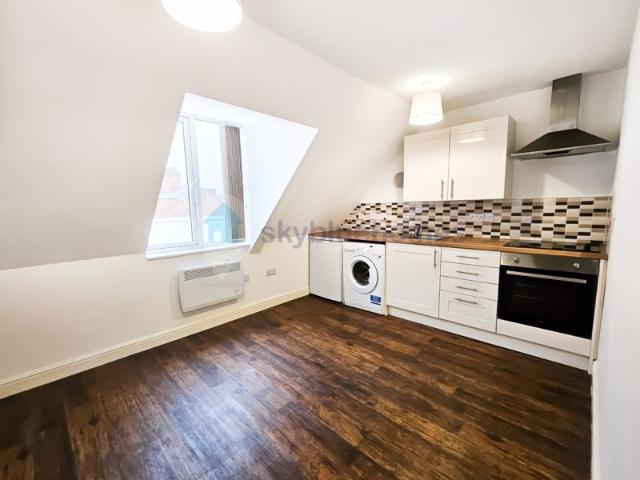 Hinckley Road, Leicester LE3, 1 bed flat to rent, £700 pcm | PrimeLocation