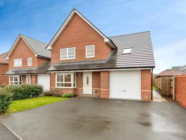 Hind Close, Bingham