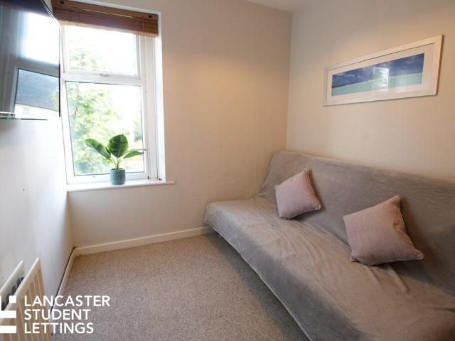 Hinde Street, Lancaster LA1, Room to rent, £542 pppm | PrimeLocation