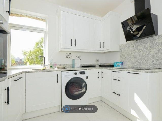Hindes Road, Harrow HA1, Room to rent, £875 pcm | PrimeLocation