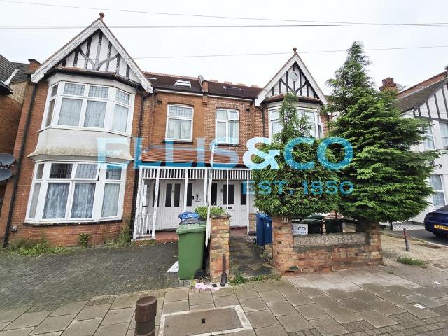 Hindes Road, Harrow, HA1 1 bed apartment to rent £1,395 pcm £322 pw