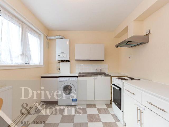 Hindley House, Holloway, London N7, 3 bed flat to rent, £2,750 pcm | PrimeLocation