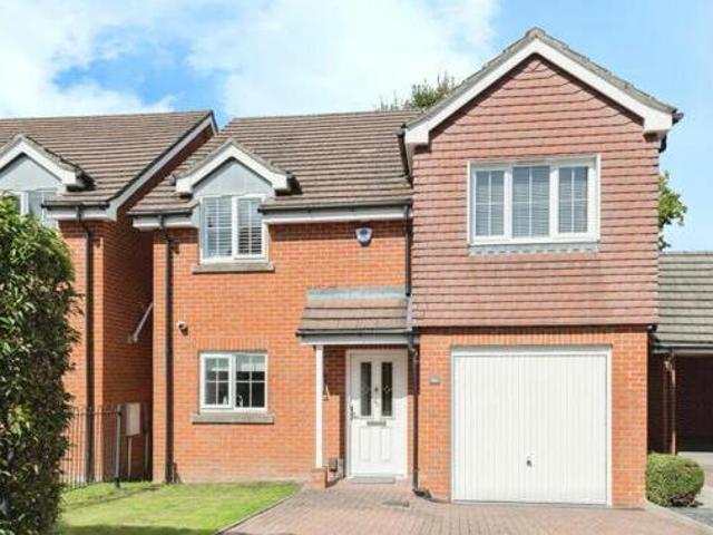 Hindmarch Crescent, Hedge End, 4 Bedroom Detached