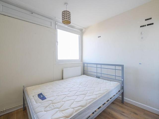 Hindmarsh Close, Shadwell, London, E1 2 bed flat to rent £2,145 pcm £495 pw