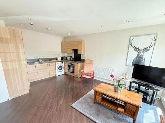 Hindmarsh Crescent, Northfleet, 2 Bedroom Flat