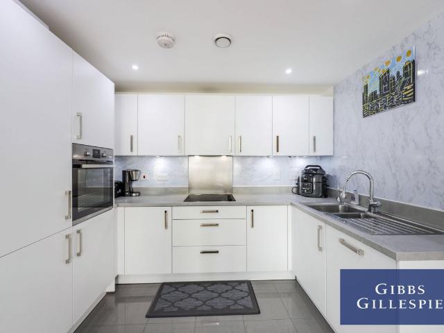 Hinds Court, Perkins Gardens, Ickenham UB10, 2 bed flat to rent, £1,900 pcm | PrimeLocation