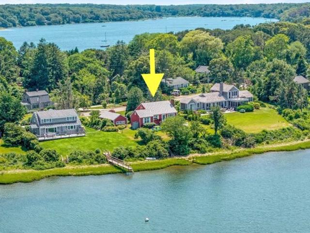 Hines Point Rd, Vineyard Haven, Home For Sale