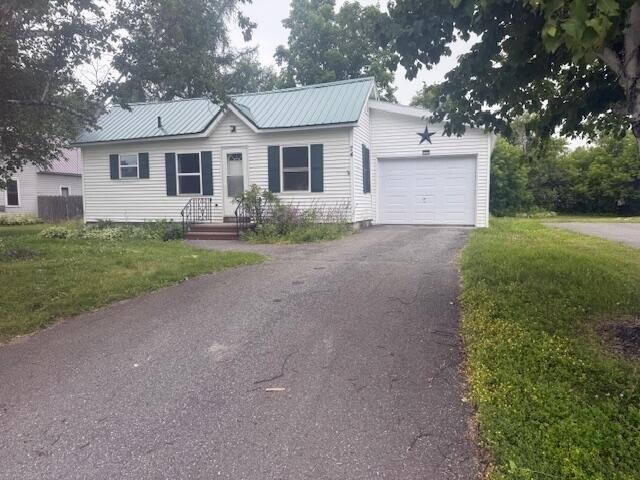 Hines St, Washburn, Home For Sale