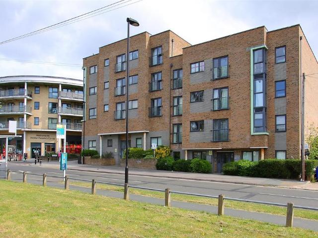 Hinkler Road, Southampton 1 bed flat to rent £1,000 pcm £231 pw