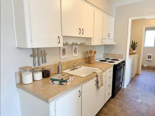 HINS01 1 Bedroom Apartment for Rent at 1525 Se Salmon St, Portland, OR 97214 Buckman