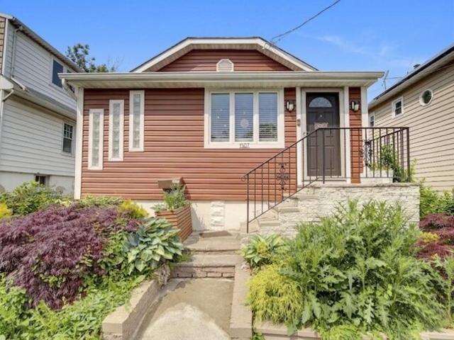 Hiawatha Ave, Hillside, Home For Sale
