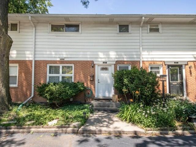 Hibbard Rd Unit D, Wilmette, Home For Sale