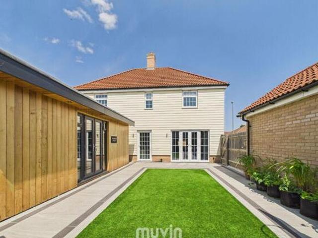 Hibbert Drive, Dunmow, 4 Bedroom Detached