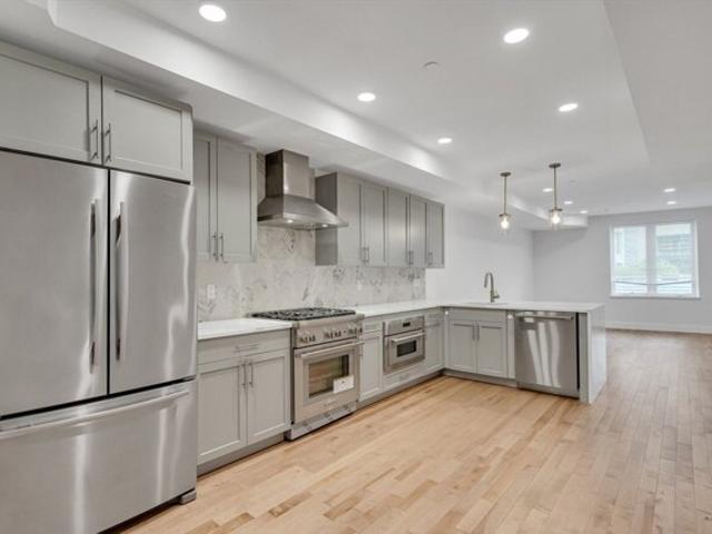 Hichborn St Apt,boston, Condo For Sale