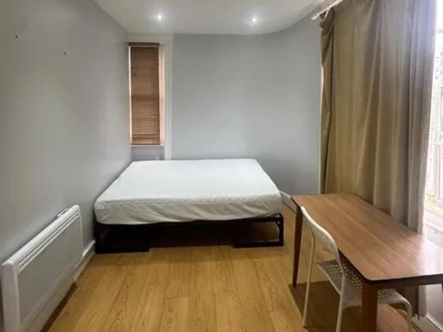 Hichki, 16 18 Whitechapel Road, London, E1 1EW, United Kingdom | 3 bed house for rent #167252700 | Rentberry