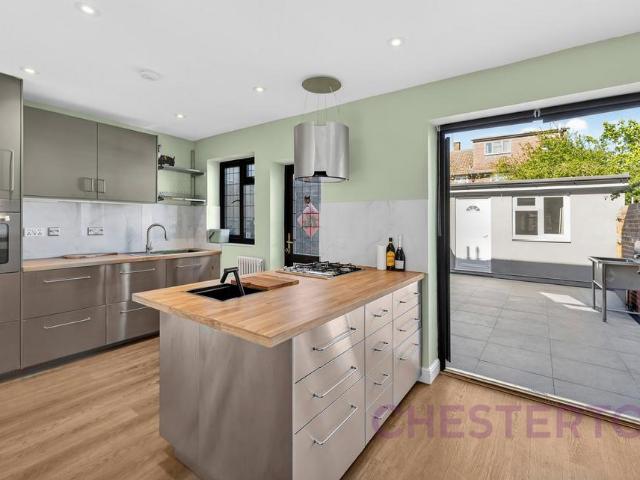 Hickin Street, London 3 bed house to rent £4,000 pcm £923 pw