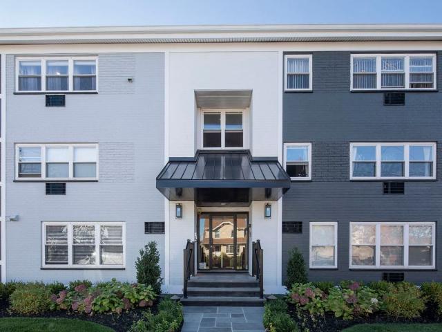 Hickory Manor: In 1 Bedroom Apartment for Rent at 16 Hickory Ave, Bergenfield, NJ 07621