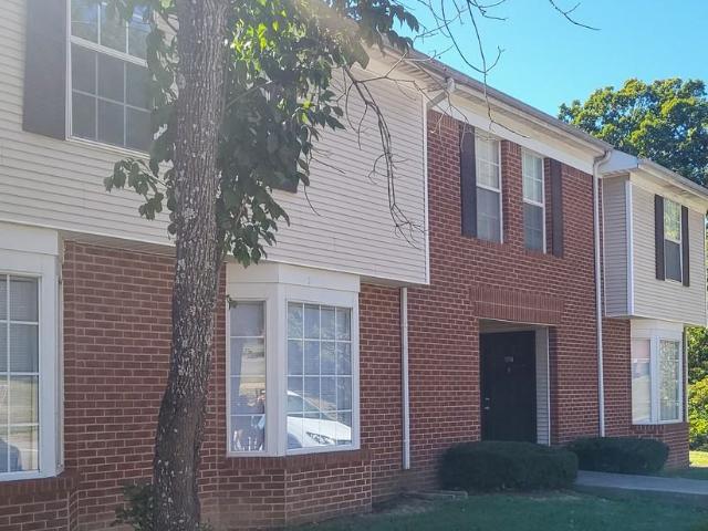 Hickory Manor 3 Bedroom Apartment for Rent at 2900 Hamilton Church Road, Nashville, TN 37013