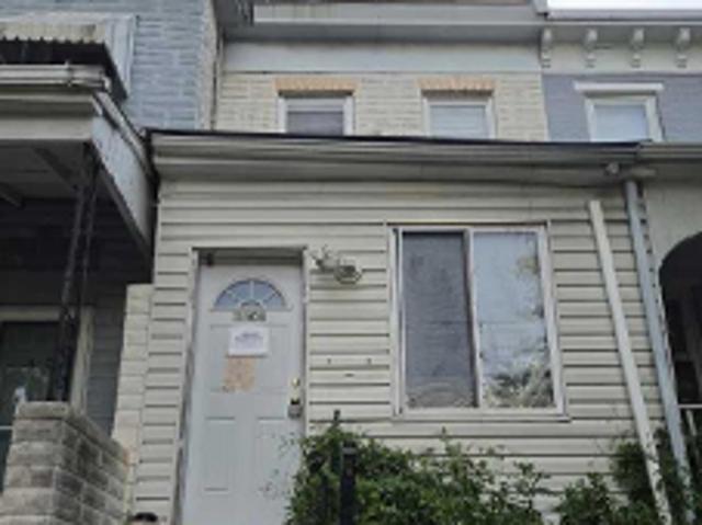 Hickory Ave